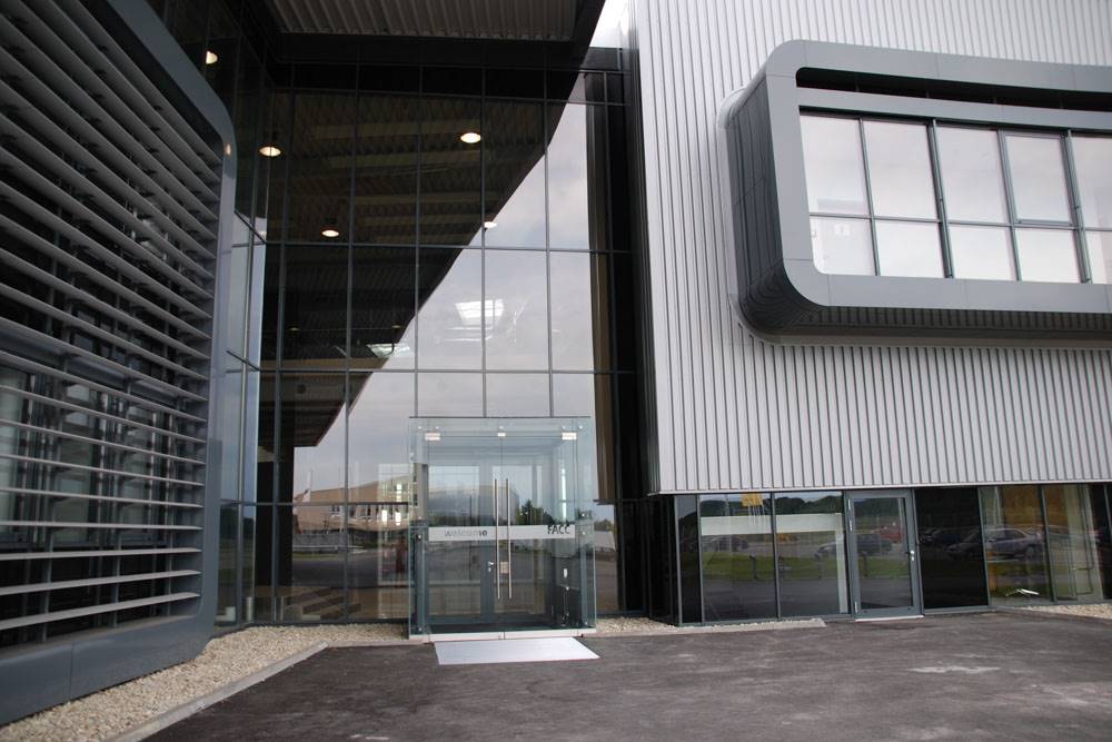 FACC – Fischer Advanced Composite Components - M Metall GmbH aus ...